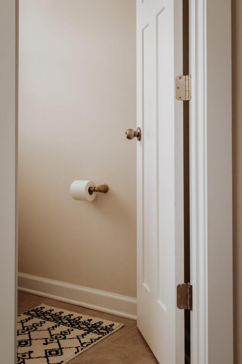 Where To Hang The Toilet Paper Holder And Other Bath Fixtures - DecorHint