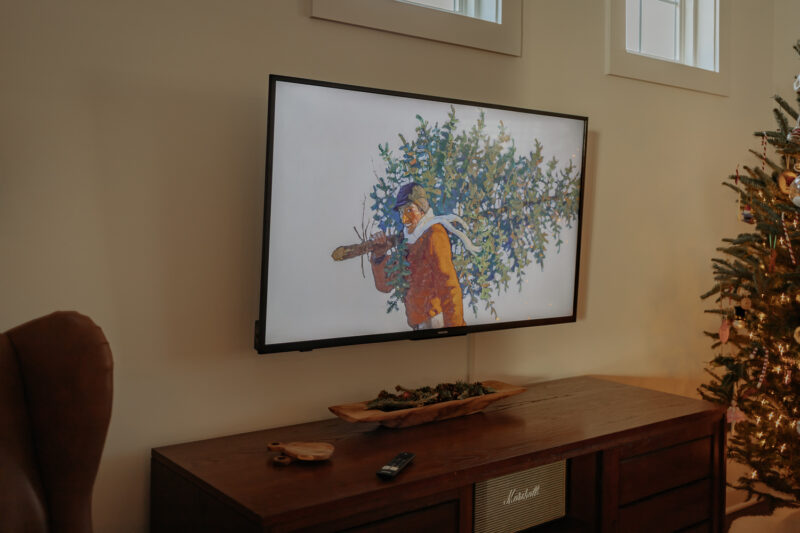 3 Creative Ways To Display Art On Your Smart TV