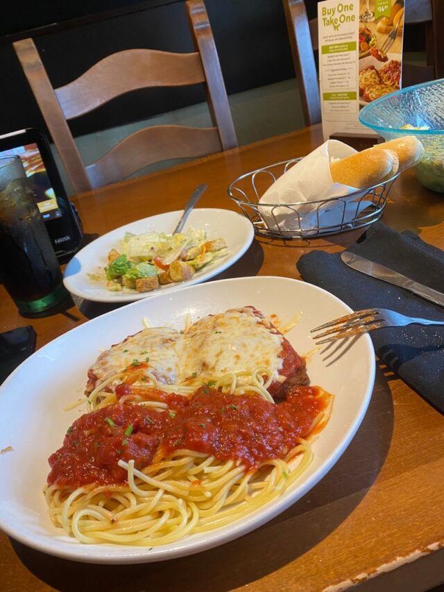 10 Pennsylvania Restaurant Chains Serving Spaghetti And Meatballs Just ...