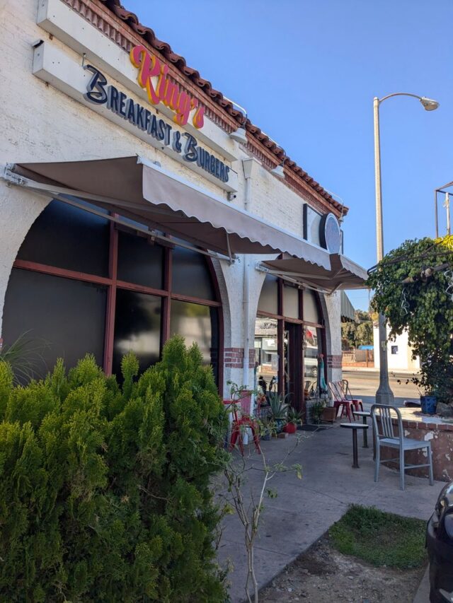 14 California Breakfast Spots That Prove You Don't Need Fancy Food For ...