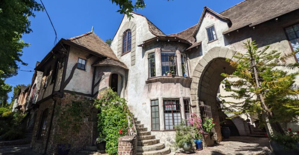 This Storybook-Perfect Village In California Feels Like A Real-Life ...