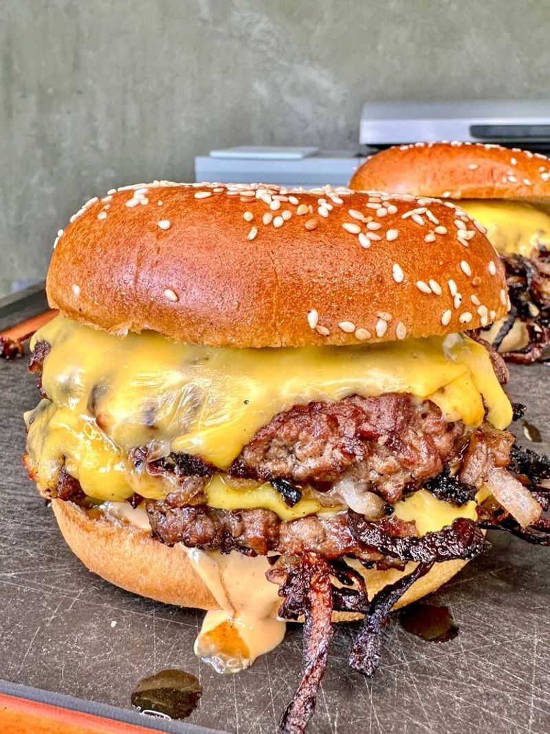 13 Secret Georgia Burger Joints Serving Double Cheeseburgers Locals ...