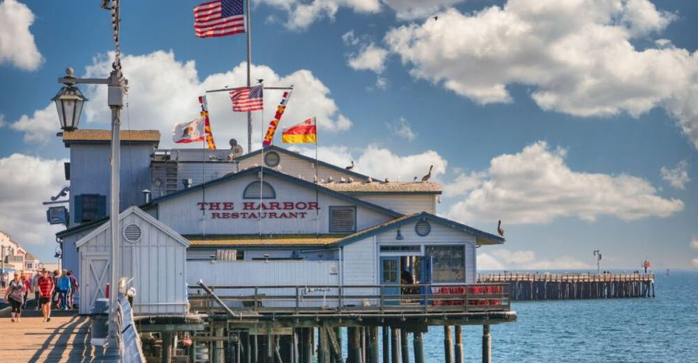 17 California Beachfront Restaurants With Ocean Views That Won't Break ...