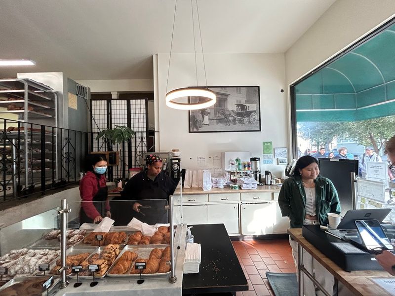 11 California Places Where The Bakery Case Causes Instant Decision Fatigue