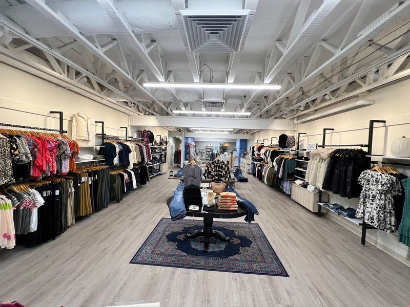 11 Charming Connecticut Boutiques Where You’ll Find Something You Won’t ...