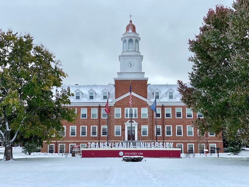 13 Kentucky College Campuses That Are More Than Beautiful Enough For A Walk