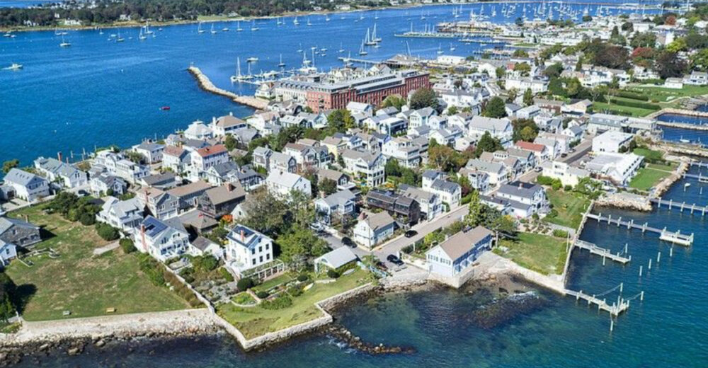 9 Connecticut Beach Towns That Make It Feel Like Summer Finally Arrived