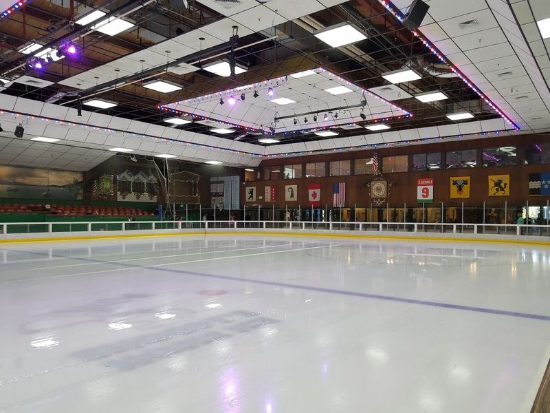 California's Snoopy-Themed Ice Rink Is A Cool Summer Escape Full Of ...