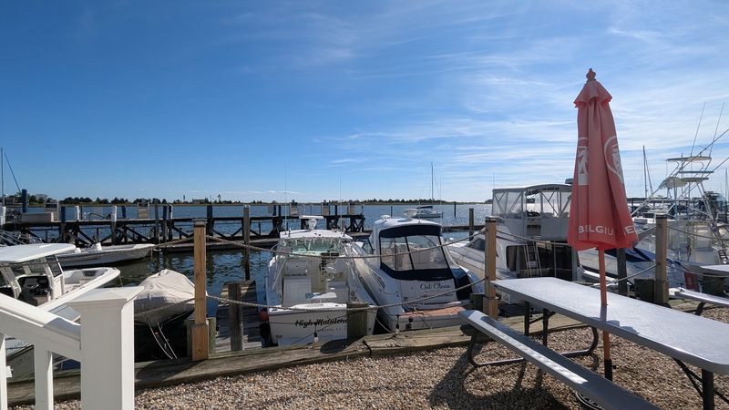 Most People Haven’t Heard About These 15 Waterfront Restaurants In ...