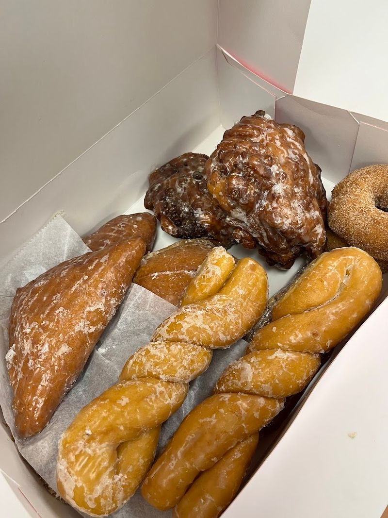 The Apple Fritters At This Nebraska Restaurant Are So Good, You'll ...