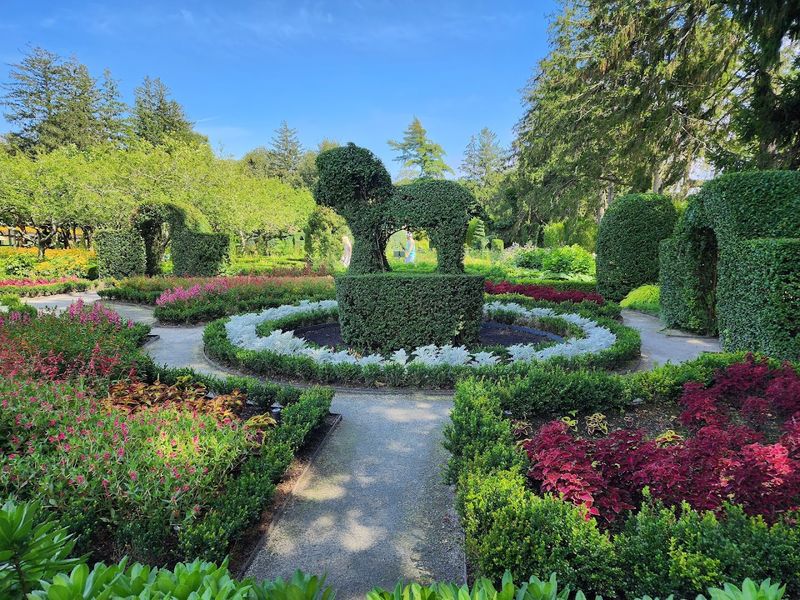 There Is Garden In Rhode Island Where Trees Are Sculpted Into Animals