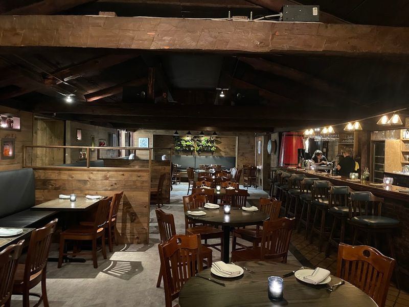 These 9 Vermont Restaurants Feel Like A Little Taste Of Italy