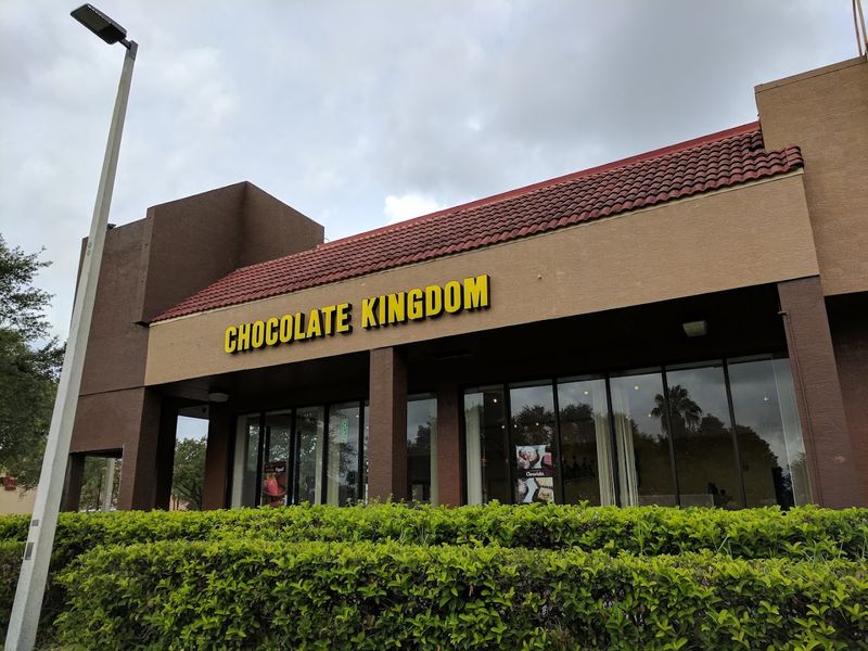 This Florida Chocolate Factory Lets You Create Your Own Candy Bar Just ...