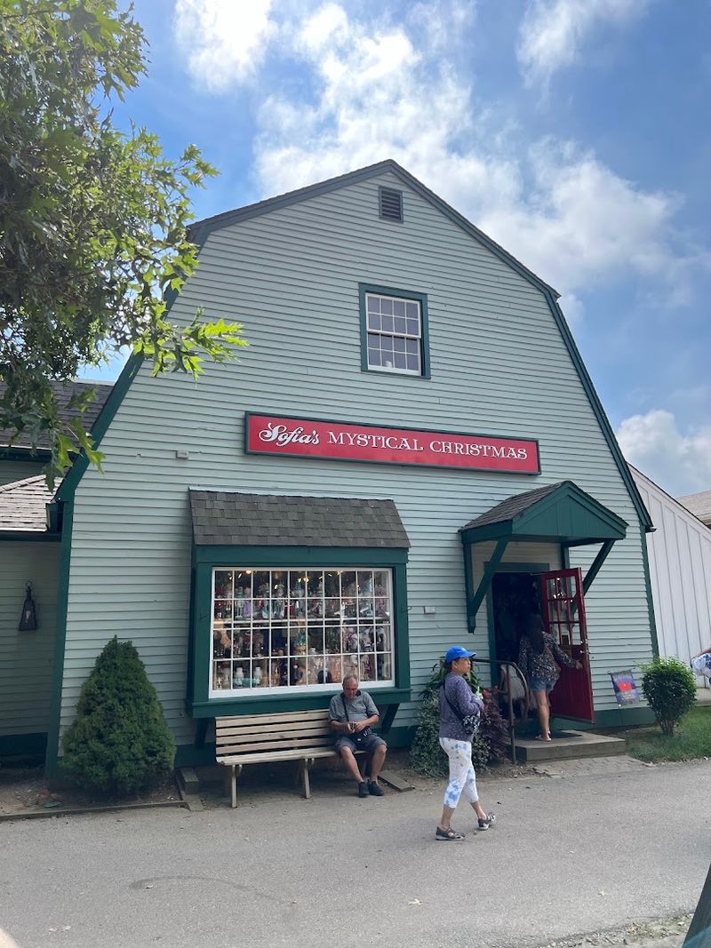 Visit The Christmas Store In Connecticut That Keeps The Holiday Mood ...